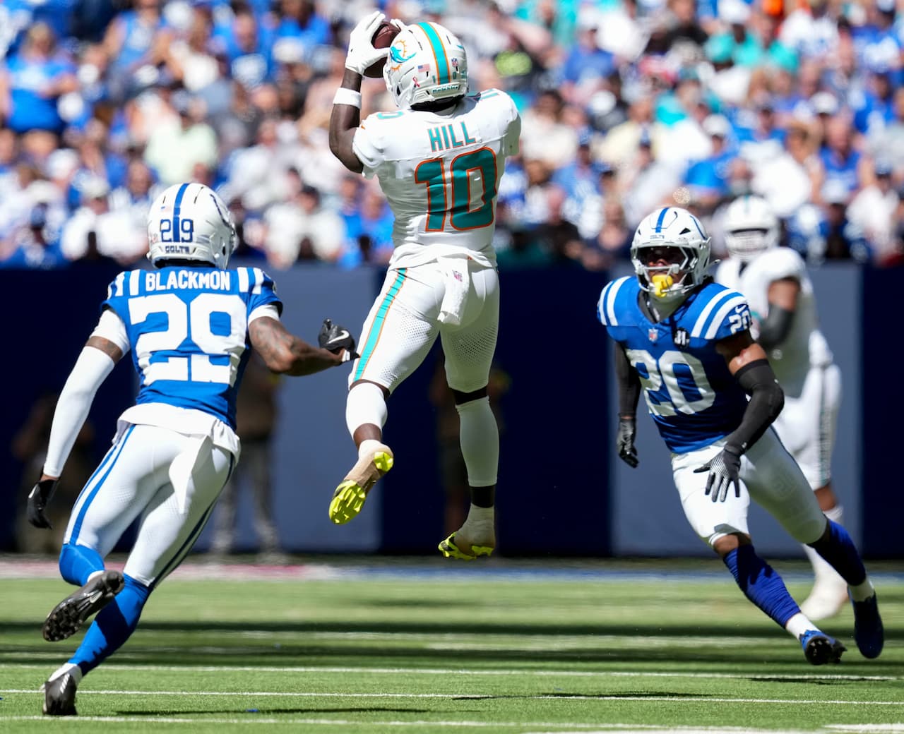 Squirrel’s Nuts & Bolts: Dolphins - Bills Showdown Strategy (Week 3 NFL DFS) | 4for4